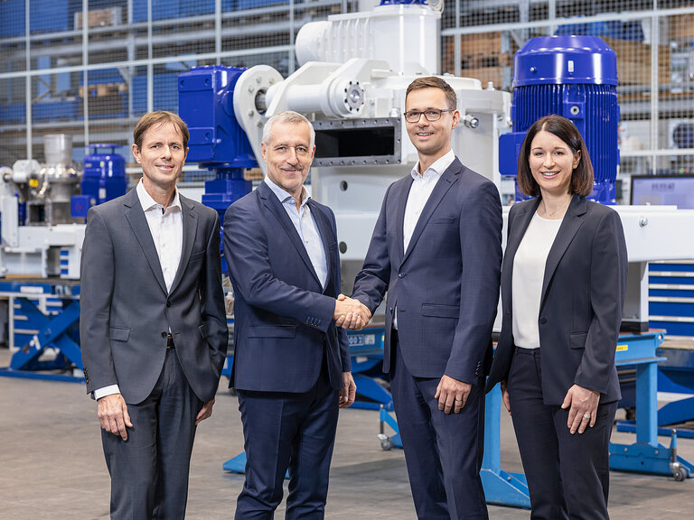 Hosokawa Alpine AG sets course for the future | Hosokawa Alpine